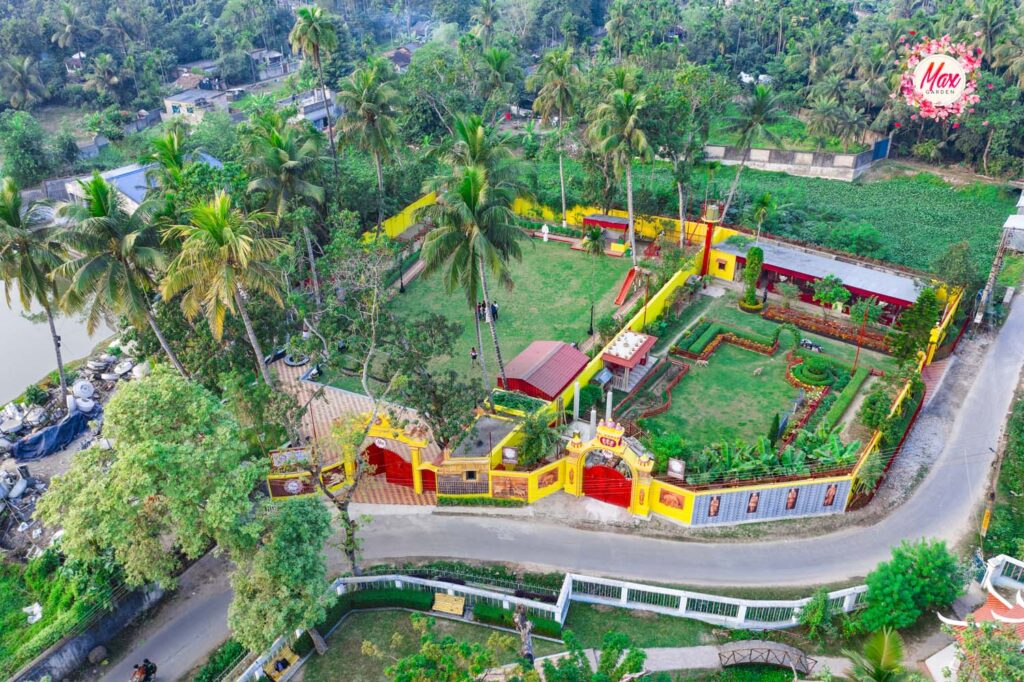 About Us - The Max Garden